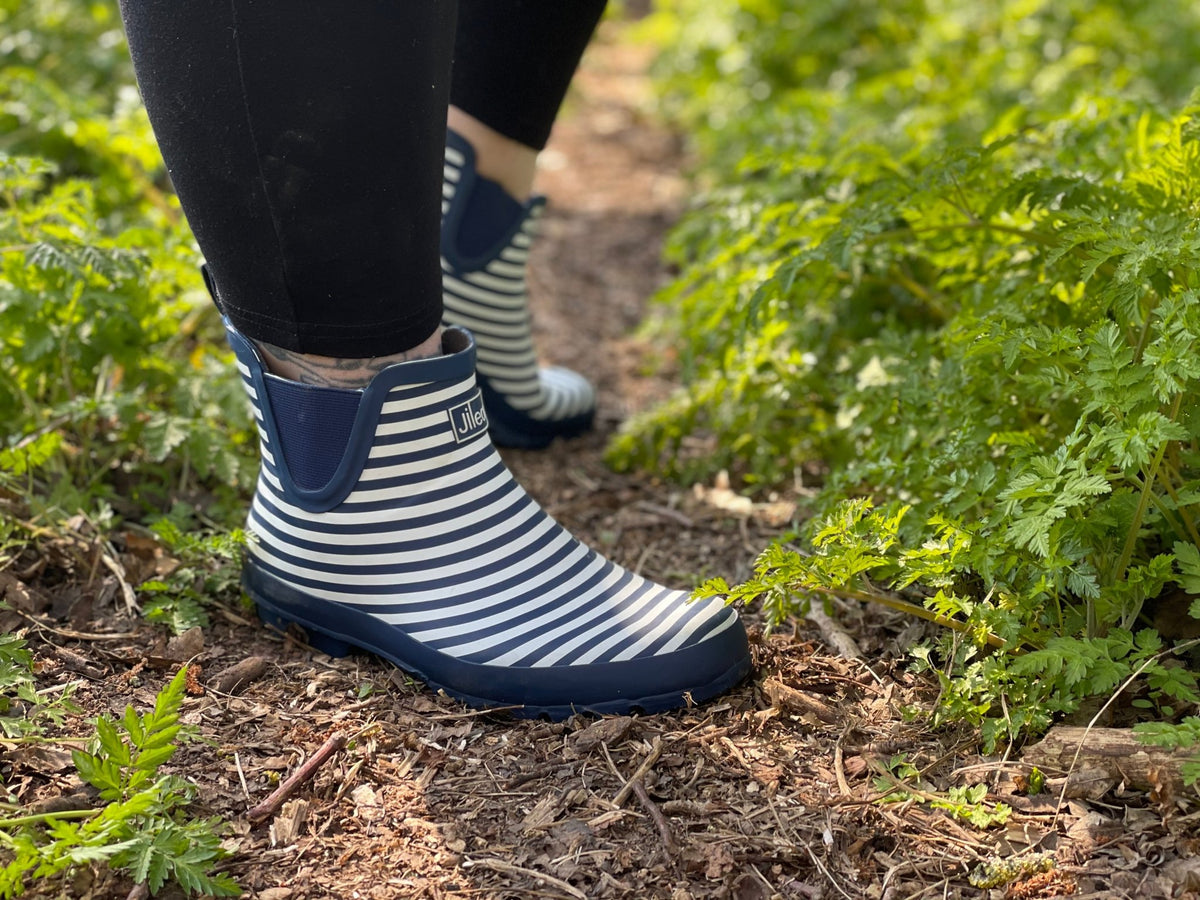 What is the Purpose of Ankle Wellies? – Jileon Wellies